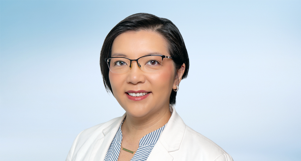 Biography | Michelle Yeung