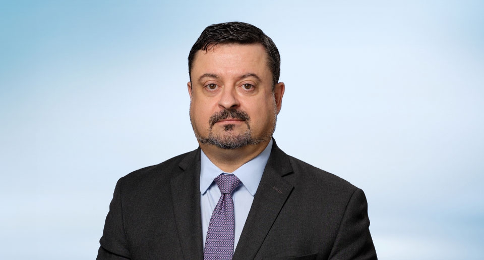 Biography | Eric J. Pelletier