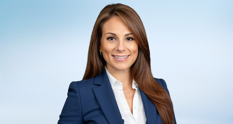 Biography | Lisa Fenech